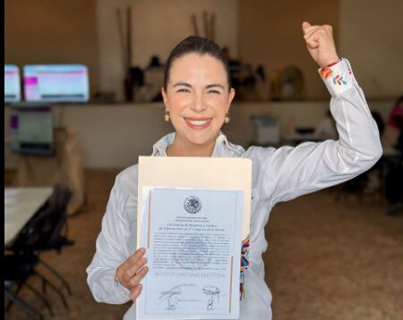 Alma de la Vega recibe constancia como diputada federal electa por el ...
