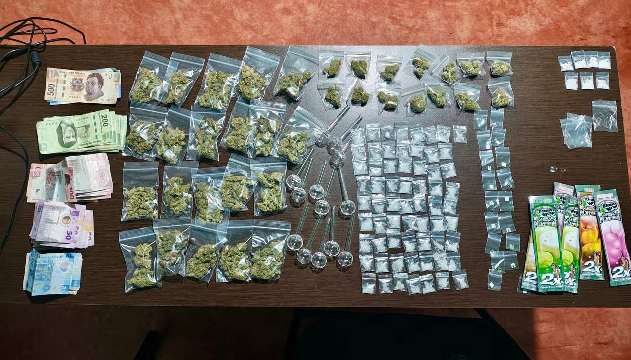 Detienen en Zacualtipán a joven con más de 800 dosis de droga y dinero en efectivo | El ...